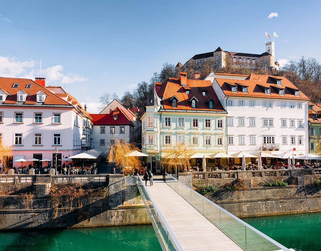 Visit Lake Bled on a sightseeing tour with To do in Slovenia